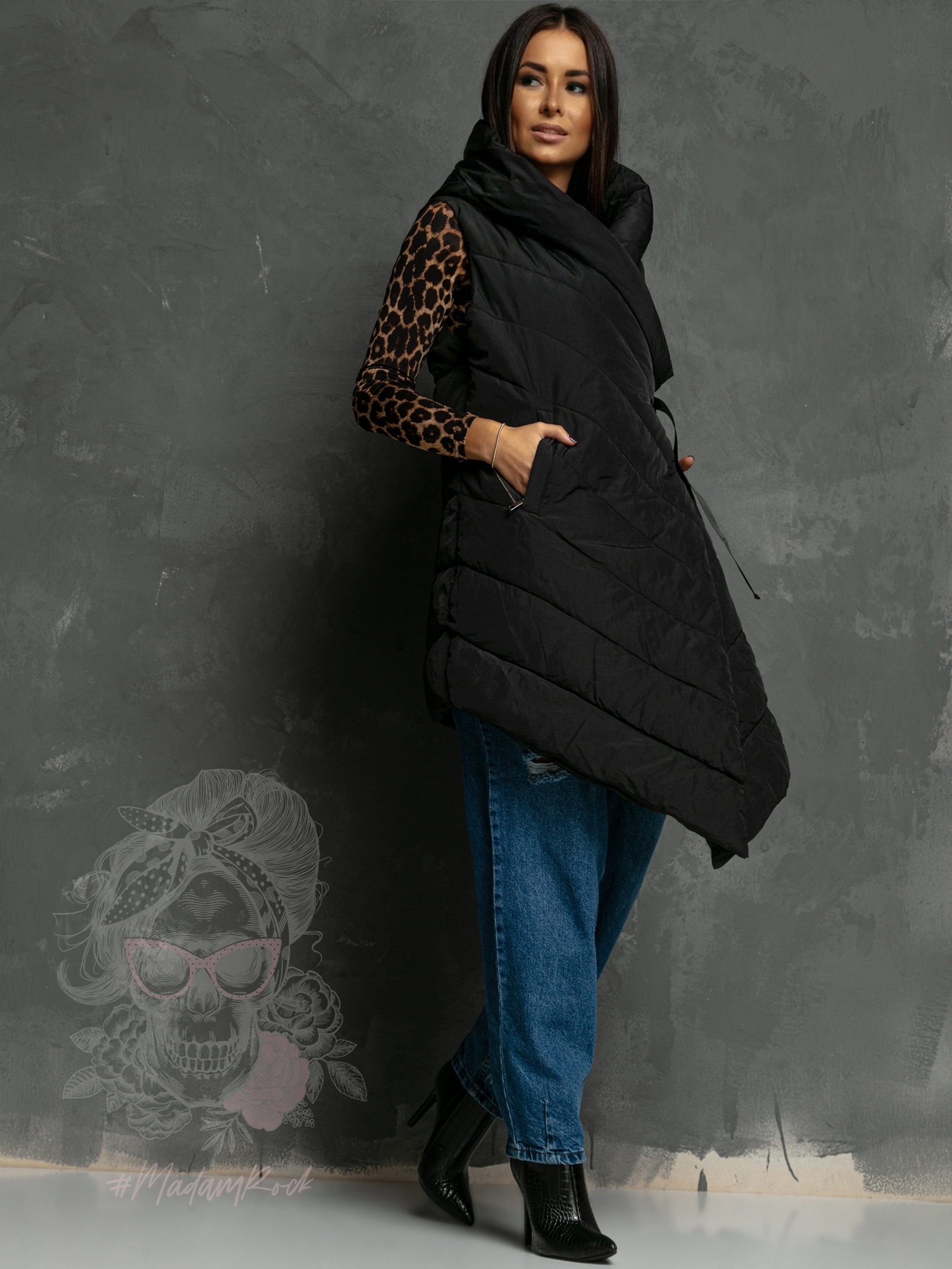 Kamizelka asymetryczna matowa Grejs czarna - Madam Rock